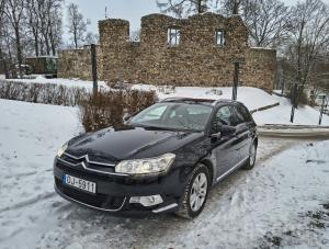 Melns Citroen C5 2010 Valmiera, ar dzinēja tilpumu 2.00 L un nobraukumu 172 tūkst. km par 4700 €, foto  vietnē AUTOMOTO.COM.LV