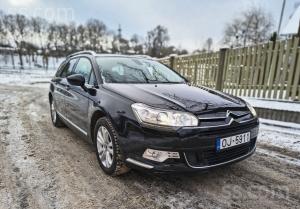 Melns Citroen C5 2010 Valmiera, ar dzinēja tilpumu 2.00 L un nobraukumu 172 tūkst. km par 4700 €, foto 4 vietnē AUTOMOTO.COM.LV