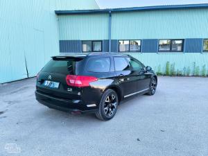 Black Citroen C5 2010 in Kaunas, with an engine capacity of 2.00 L and mileage of 382 thousand km for 2000 €, photo 4 on AUTOMOTO.COM.LV