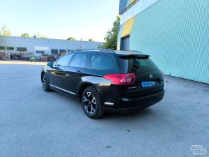 Black Citroen C5 2010 in Kaunas, with an engine capacity of 2.00 L and mileage of 382 thousand km for 2000 €, photo 7 on AUTOMOTO.COM.LV