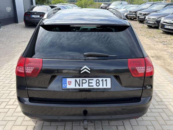 Black Citroen C5 2010 in Vilnius, with an engine capacity of 2.00 L and mileage of 292 thousand km for 1450 €, photo 5 on AUTOMOTO.COM.LV