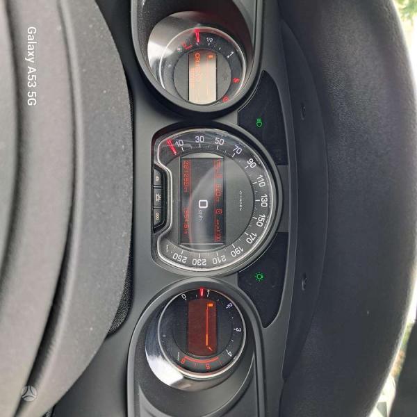 Black Citroen C5 2010 in Kaunas, with an engine capacity of 2.00 L and mileage of 281 thousand km for 2375 €, photo 8 on AUTOMOTO.COM.LV
