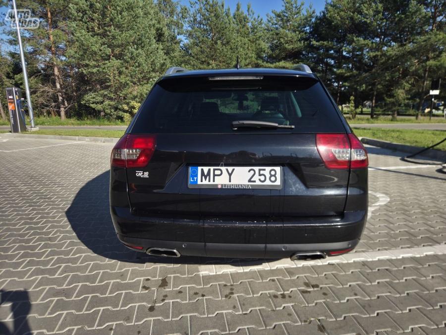 Melns Citroen C5 2010 Viļņa, ar dzinēja tilpumu 2.20 L un nobraukumu 241 tūkst. km par 3500 €, foto 5 vietnē AUTOMOTO.COM.LV