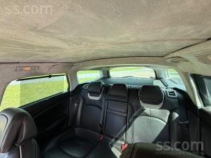 Melns Citroen C5 2010 Rīga, ar dzinēja tilpumu 3.00 L un nobraukumu 327 tūkst. km par 3400 €, foto 5 vietnē AUTOMOTO.COM.LV