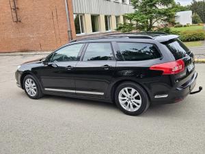 Black Citroen C5 2010 in Jekabpils, with an engine capacity of 1.60 L and mileage of 327 thousand km for 2590 €, photo 11 on AUTOMOTO.COM.LV