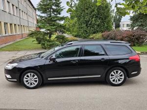 Black Citroen C5 2010 in Jekabpils, with an engine capacity of 1.60 L and mileage of 327 thousand km for 2590 €, photo 12 on AUTOMOTO.COM.LV