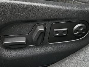 Black Citroen C5 2010 in Jekabpils, with an engine capacity of 1.60 L and mileage of 327 thousand km for 2590 €, photo 15 on AUTOMOTO.COM.LV