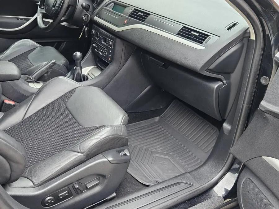 Black Citroen C5 2010 in Jekabpils, with an engine capacity of 1.60 L and mileage of 327 thousand km for 2590 €, photo 26 on AUTOMOTO.COM.LV