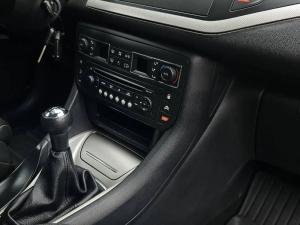 Black Citroen C5 2010 in Jekabpils, with an engine capacity of 1.60 L and mileage of 327 thousand km for 2590 €, photo 27 on AUTOMOTO.COM.LV