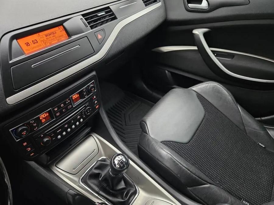 Black Citroen C5 2010 in Jekabpils, with an engine capacity of 1.60 L and mileage of 327 thousand km for 2590 €, photo 34 on AUTOMOTO.COM.LV