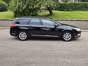 Melns Citroen C5 2010 Jēkabpils, ar dzinēja tilpumu 1.60 L un nobraukumu 327 tūkst. km par 2590 €, foto 7 vietnē AUTOMOTO.COM.LV