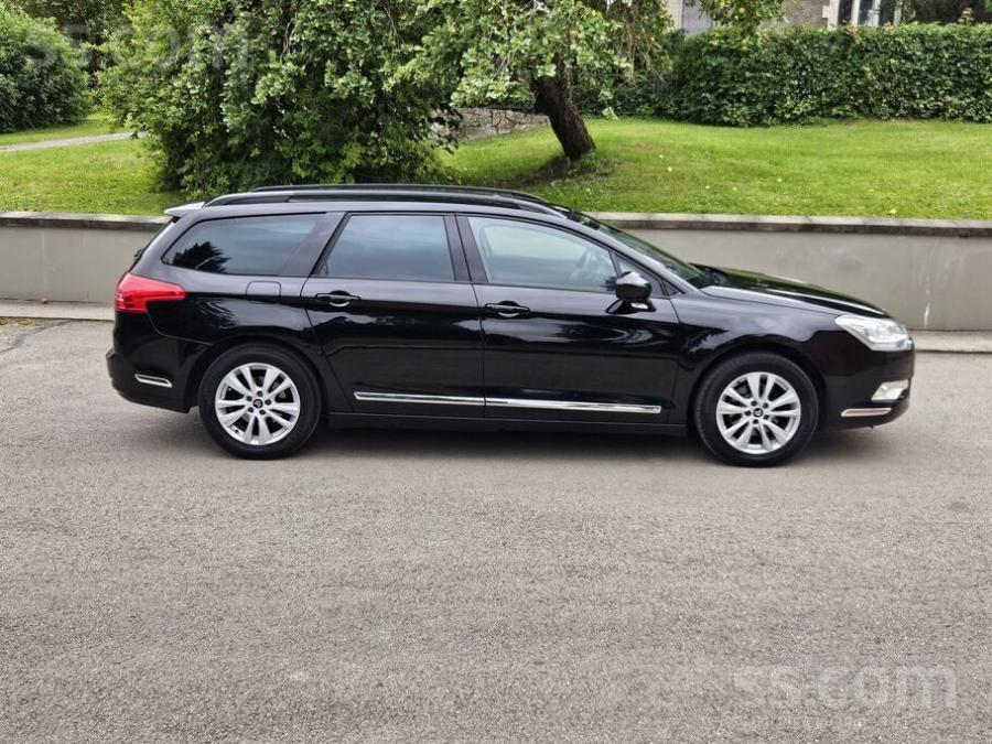 Melns Citroen C5 2010 Jēkabpils, ar dzinēja tilpumu 1.60 L un nobraukumu 327 tūkst. km par 2590 €, foto 7 vietnē AUTOMOTO.COM.LV