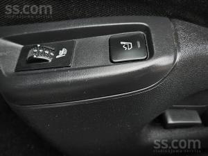 Melns Citroen C5 2010 Jēkabpils, ar dzinēja tilpumu 1.60 L un nobraukumu 327 tūkst. km par 2590 €, foto 14 vietnē AUTOMOTO.COM.LV