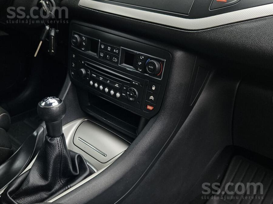 Melns Citroen C5 2010 Jēkabpils, ar dzinēja tilpumu 1.60 L un nobraukumu 327 tūkst. km par 2590 €, foto 27 vietnē AUTOMOTO.COM.LV