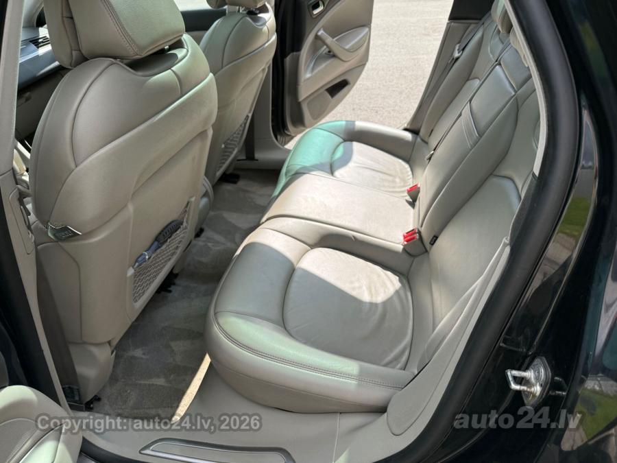 Черный Ситроен С5 2010 в Таллин, объемом двигателя 3.00 л и пробегом 291 тыс. км за 1990 €, фото 12 на AUTOMOTO.COM.LV