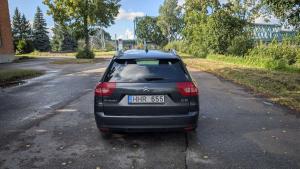 Black Citroen C5 2010 in Kaunas, with an engine capacity of 2.00 L and mileage of 226 thousand km for 2390 €, photo 5 on AUTOMOTO.COM.LV
