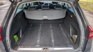 Black Citroen C5 2010 in Kaunas, with an engine capacity of 2.00 L and mileage of 226 thousand km for 2390 €, photo 7 on AUTOMOTO.COM.LV