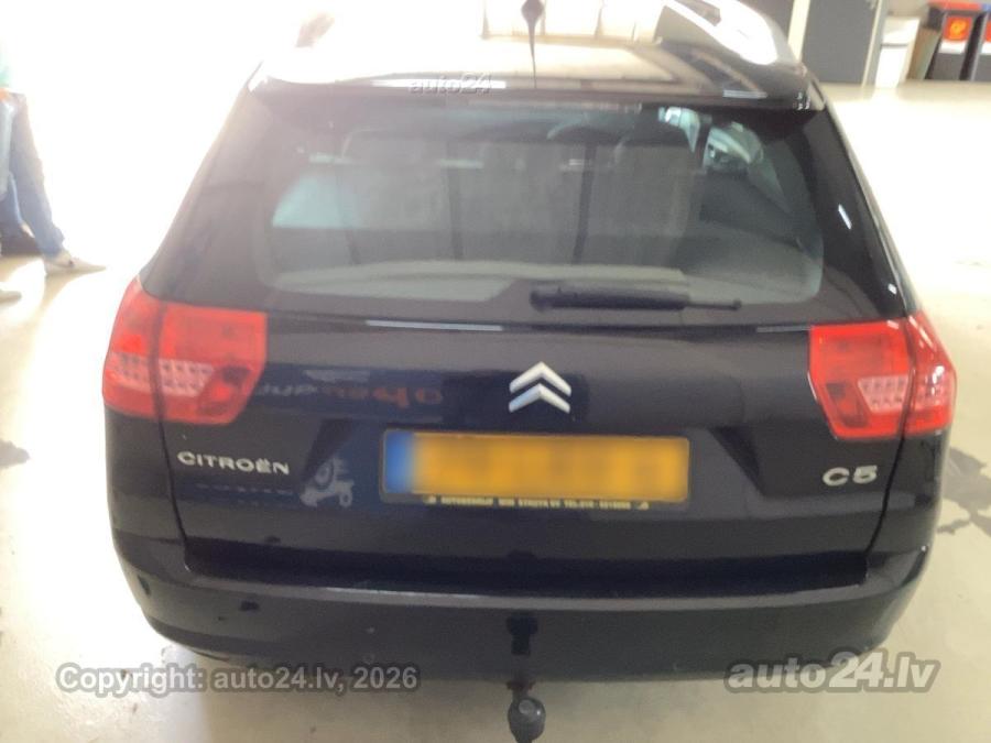 Black Citroen C5 2010 in Saku, with an engine capacity of 1.60 L and mileage of 279 thousand km for 2690 €, photo 9 on AUTOMOTO.COM.LV