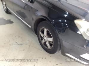 Black Citroen C5 2010 in Saku, with an engine capacity of 1.60 L and mileage of 279 thousand km for 2690 €, photo 14 on AUTOMOTO.COM.LV