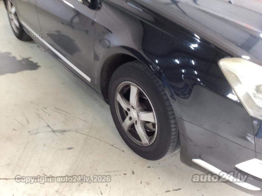 Black Citroen C5 2010 in Saku, with an engine capacity of 1.60 L and mileage of 279 thousand km for 2690 €, photo 14 on AUTOMOTO.COM.LV