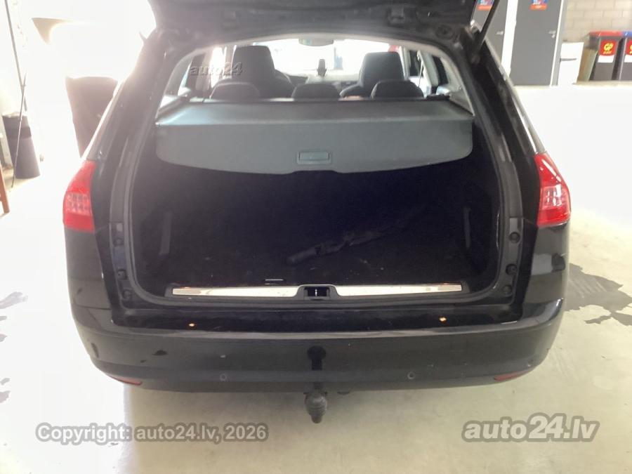 Black Citroen C5 2010 in Saku, with an engine capacity of 1.60 L and mileage of 279 thousand km for 2690 €, photo 16 on AUTOMOTO.COM.LV