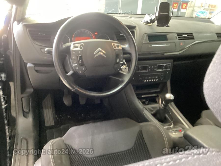 Black Citroen C5 2010 in Saku, with an engine capacity of 1.60 L and mileage of 279 thousand km for 2690 €, photo 18 on AUTOMOTO.COM.LV