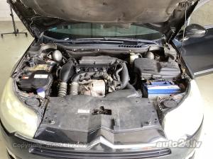 Black Citroen C5 2010 in Saku, with an engine capacity of 1.60 L and mileage of 279 thousand km for 2690 €, photo 21 on AUTOMOTO.COM.LV