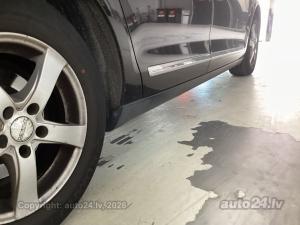 Black Citroen C5 2010 in Saku, with an engine capacity of 1.60 L and mileage of 279 thousand km for 2690 €, photo 22 on AUTOMOTO.COM.LV