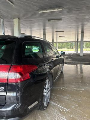 Black Citroen C5 2010 in Tallinn, with an engine capacity of 3.00 L and mileage of 292 thousand km for 4500 €, photo 18 on AUTOMOTO.COM.LV