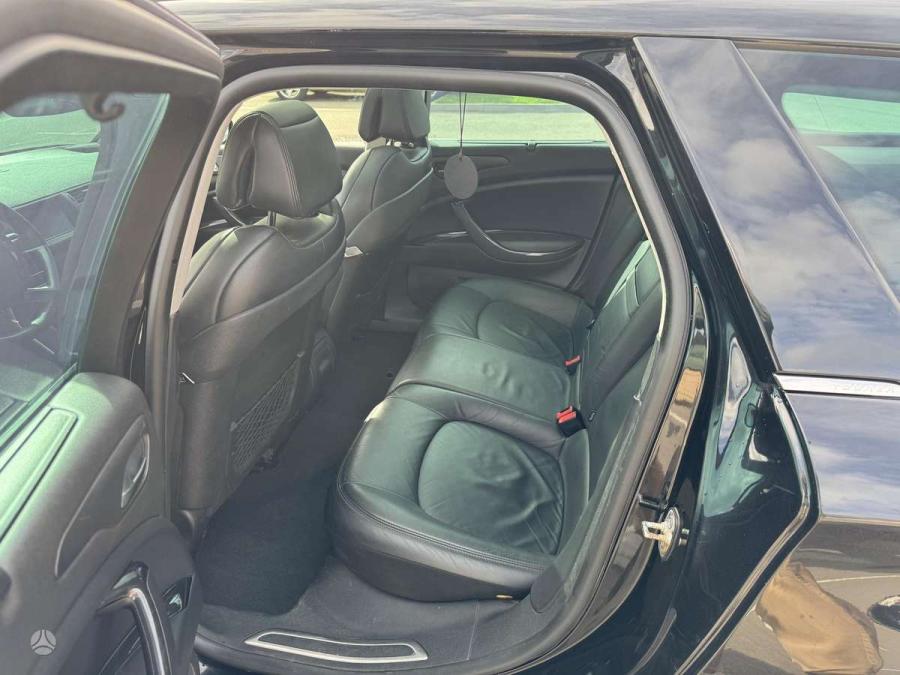 Melns Citroen C5 2010 Klaipėda, ar dzinēja tilpumu 2.18 L un nobraukumu 312 tūkst. km par 2950 €, foto 9 vietnē AUTOMOTO.COM.LV