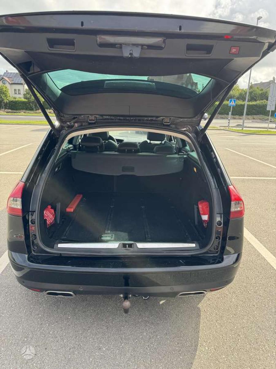 Melns Citroen C5 2010 Klaipėda, ar dzinēja tilpumu 2.18 L un nobraukumu 312 tūkst. km par 2950 €, foto 10 vietnē AUTOMOTO.COM.LV