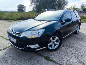 Melns Citroen C5 2010 Rīga, ar dzinēja tilpumu 2.00 L un nobraukumu 314 tūkst. km par 2100 €, foto  vietnē AUTOMOTO.COM.LV