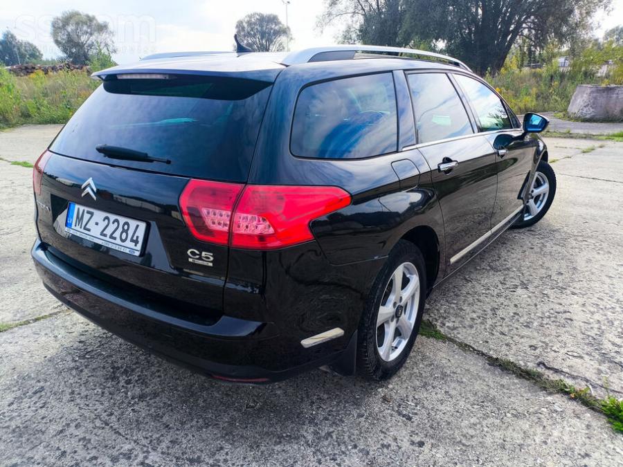 Melns Citroen C5 2010 Rīga, ar dzinēja tilpumu 2.00 L un nobraukumu 314 tūkst. km par 2100 €, foto 8 vietnē AUTOMOTO.COM.LV