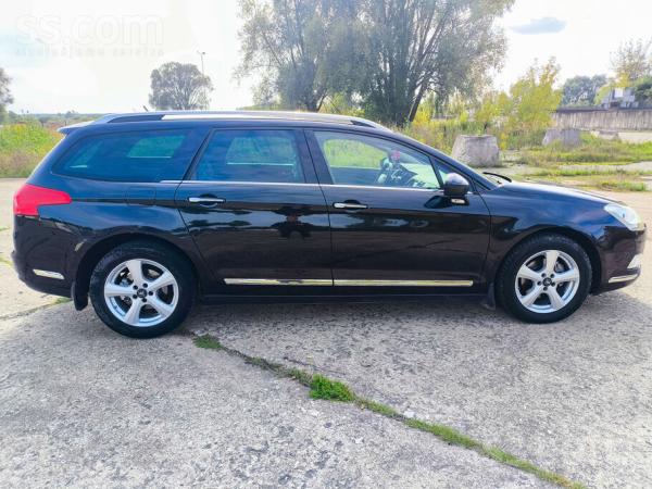 Melns Citroen C5 2010 Rīga, ar dzinēja tilpumu 2.00 L un nobraukumu 314 tūkst. km par 2100 €, foto 9 vietnē AUTOMOTO.COM.LV