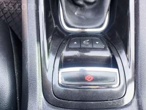 Melns Citroen C5 2010 Rīga, ar dzinēja tilpumu 2.00 L un nobraukumu 314 tūkst. km par 2100 €, foto 17 vietnē AUTOMOTO.COM.LV