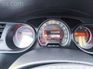Melns Citroen C5 2010 Rīga, ar dzinēja tilpumu 2.00 L un nobraukumu 314 tūkst. km par 2100 €, foto 23 vietnē AUTOMOTO.COM.LV