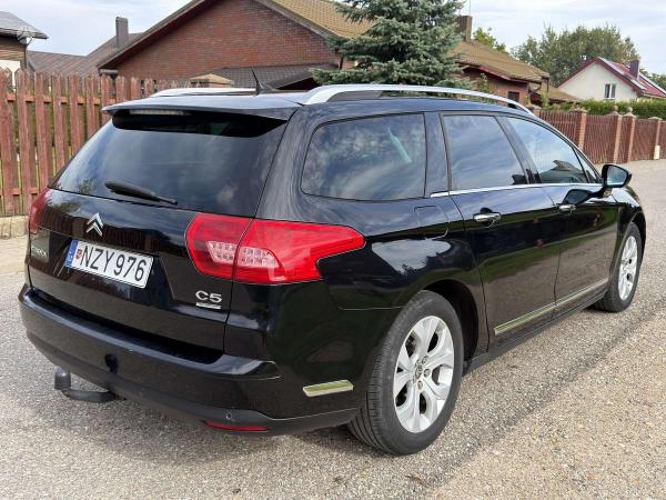Melns Citroen C5 2010 Viļņa, ar dzinēja tilpumu 2.00 L un nobraukumu 362 tūkst. km par 2500 €, foto 9 vietnē AUTOMOTO.COM.LV