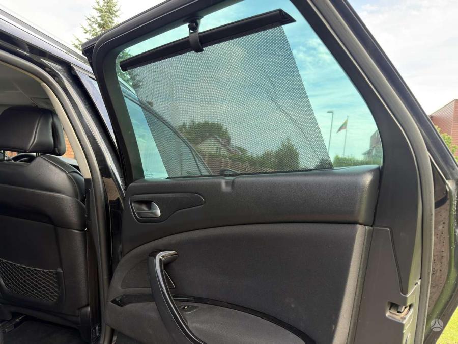 Melns Citroen C5 2010 Viļņa, ar dzinēja tilpumu 2.00 L un nobraukumu 362 tūkst. km par 2500 €, foto 23 vietnē AUTOMOTO.COM.LV