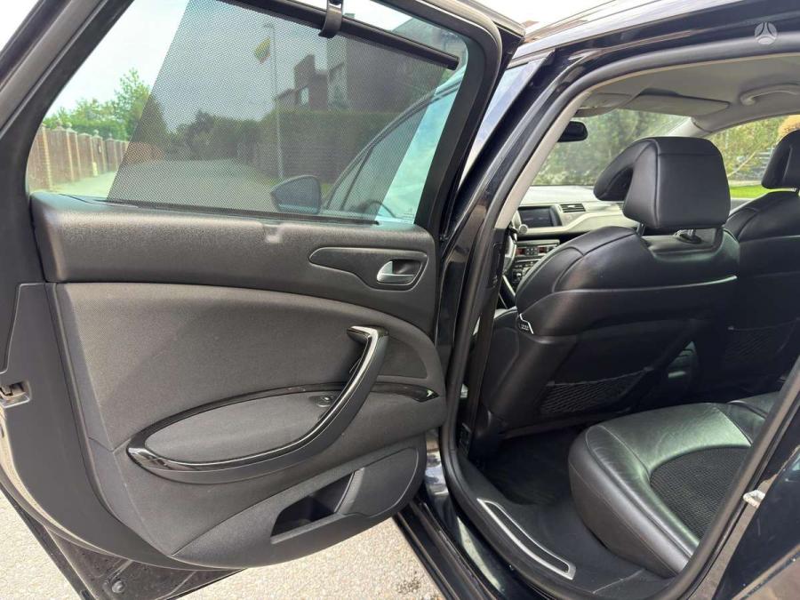 Melns Citroen C5 2010 Viļņa, ar dzinēja tilpumu 2.00 L un nobraukumu 362 tūkst. km par 2500 €, foto 25 vietnē AUTOMOTO.COM.LV
