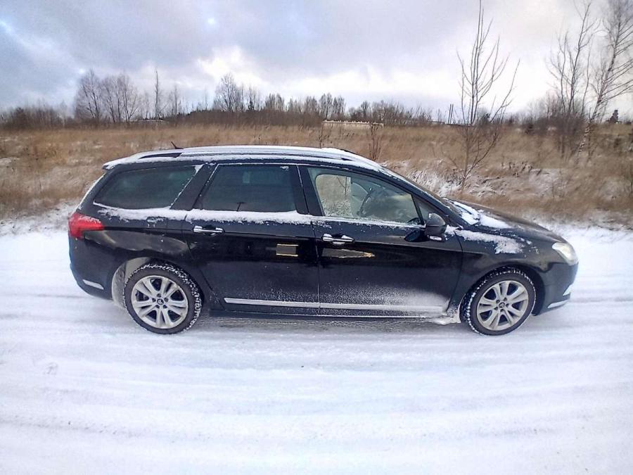 Melns Citroen C5 2011 Šauļi, ar dzinēja tilpumu 1.60 L un nobraukumu 264 tūkst. km par 2000 €, foto 2 vietnē AUTOMOTO.COM.LV