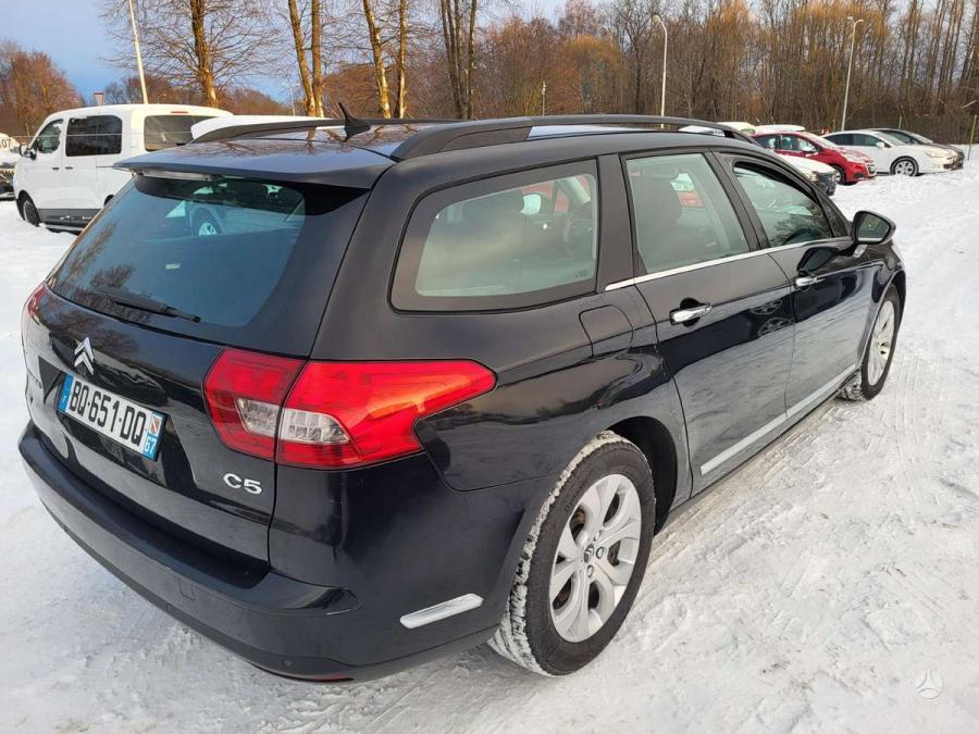Melns Citroen C5 2011 Tauragė, ar dzinēja tilpumu 2.00 L un nobraukumu 280 tūkst. km par 2750 €, foto 4 vietnē AUTOMOTO.COM.LV