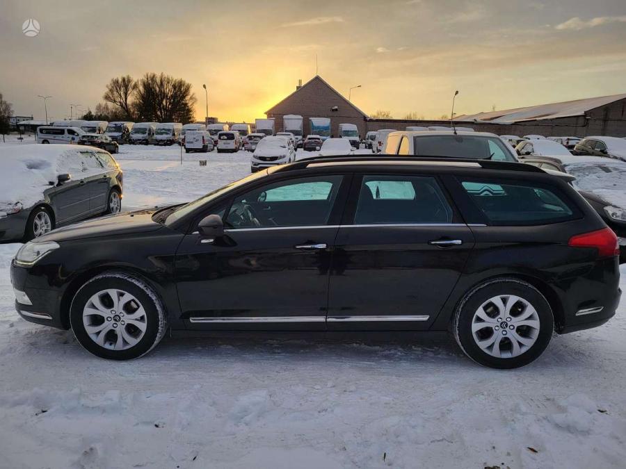 Melns Citroen C5 2011 Tauragė, ar dzinēja tilpumu 2.00 L un nobraukumu 280 tūkst. km par 2750 €, foto 6 vietnē AUTOMOTO.COM.LV