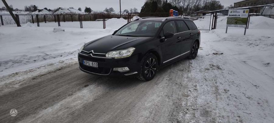 Melns Citroen C5 2011 Šilutė, ar dzinēja tilpumu 2.20 L un nobraukumu 333 tūkst. km par 2700 €, foto 1 vietnē AUTOMOTO.COM.LV