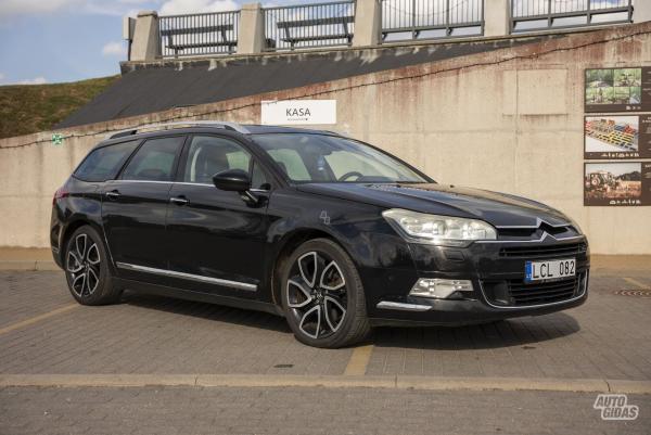 Black Citroen C5 2011 in Anyksciai, with an engine capacity of 3.00 L and mileage of 308 thousand km for 4150 €, photo 1 on AUTOMOTO.COM.LV