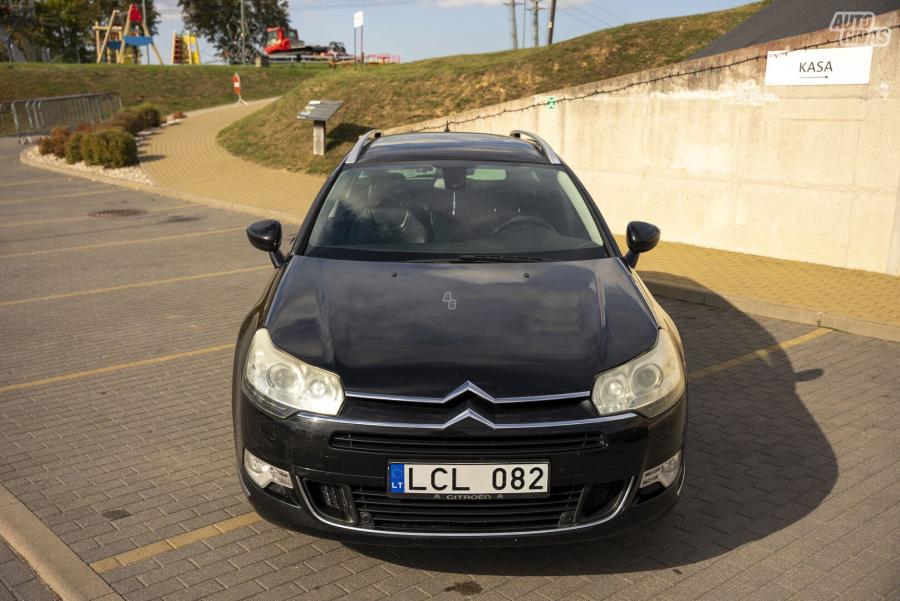 Black Citroen C5 2011 in Anyksciai, with an engine capacity of 3.00 L and mileage of 308 thousand km for 4150 €, photo 5 on AUTOMOTO.COM.LV