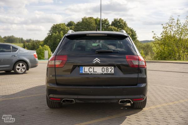 Black Citroen C5 2011 in Anyksciai, with an engine capacity of 3.00 L and mileage of 308 thousand km for 4150 €, photo 7 on AUTOMOTO.COM.LV