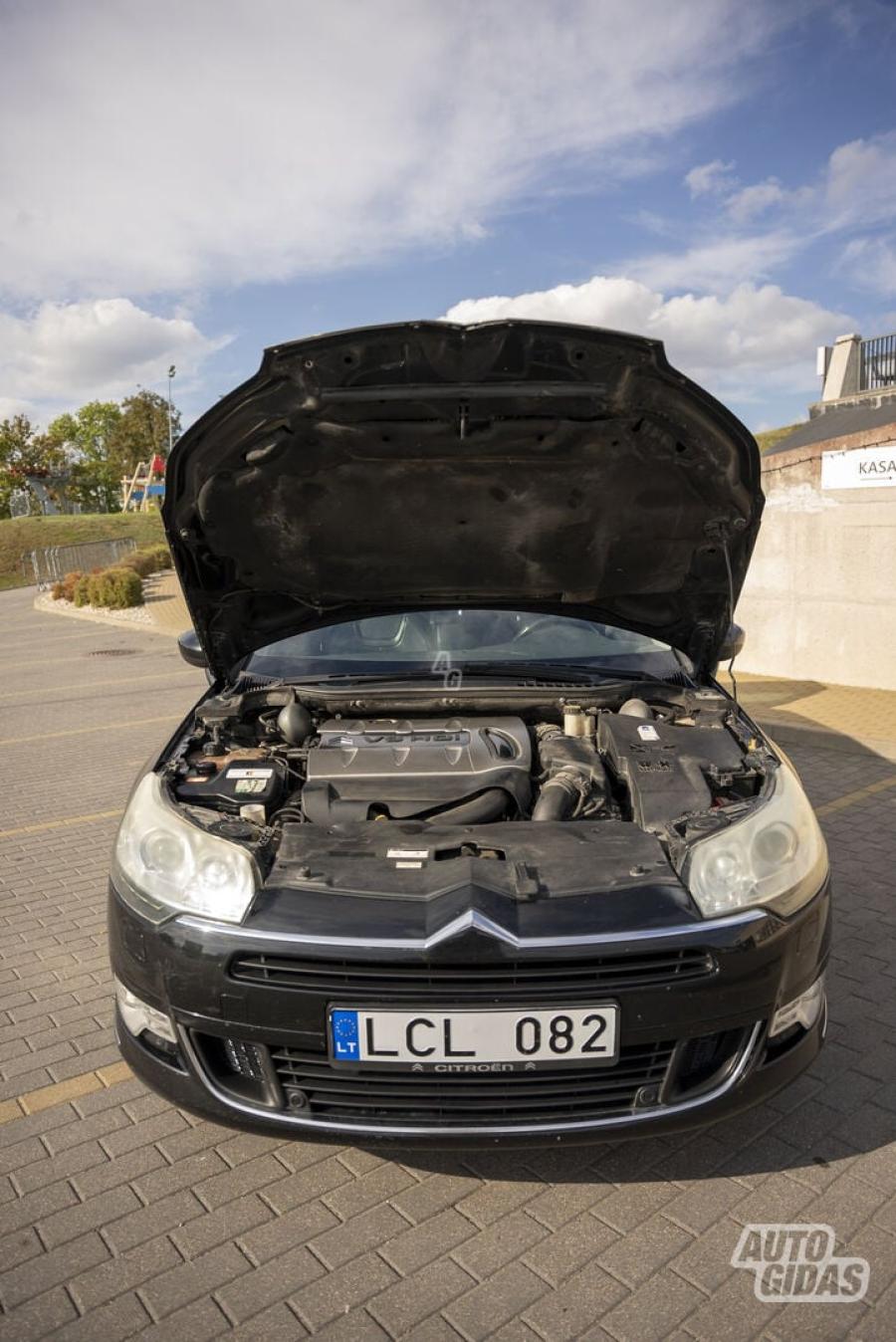 Black Citroen C5 2011 in Anyksciai, with an engine capacity of 3.00 L and mileage of 308 thousand km for 4150 €, photo 25 on AUTOMOTO.COM.LV