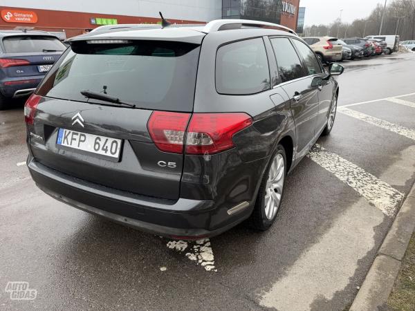 Black Citroen C5 2011 in Klaipeda, with an engine capacity of 2.00 L and mileage of 279 thousand km for 3400 €, photo 7 on AUTOMOTO.COM.LV