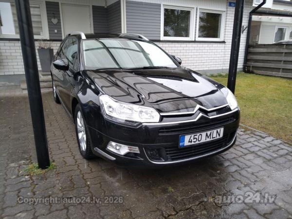 Melns Citroen C5 2011 Tallina, ar dzinēja tilpumu 1.60 L un nobraukumu 246 tūkst. km par 2490 €, foto 1 vietnē AUTOMOTO.COM.LV