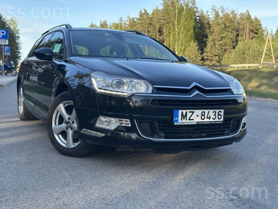 Melns Citroen C5 2011 Jēkabpils, ar dzinēja tilpumu 2.00 L un nobraukumu 425 tūkst. km par 2800 €, foto 1 vietnē AUTOMOTO.COM.LV